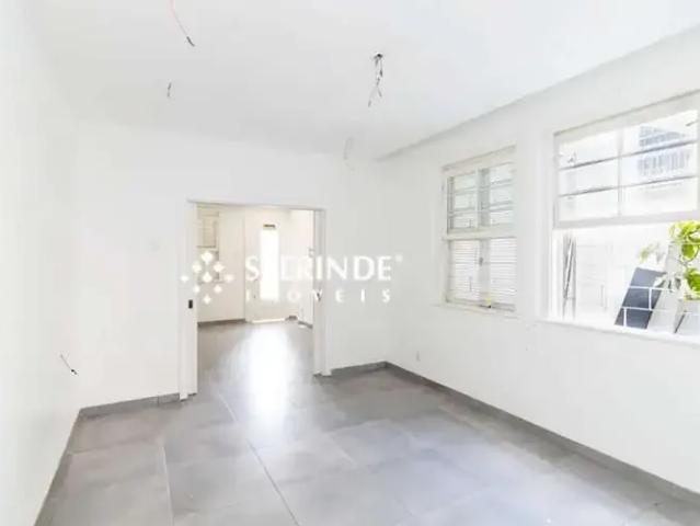 Conj. Comercial / Sala para Locação em Porto Alegre/RS Auxiliadora