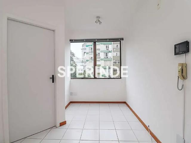 Conj. Comercial / Sala para Locação em Porto Alegre/RS Auxiliadora