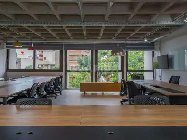 Conj. Comercial / Sala para Locação em Porto Alegre/RS Auxiliadora