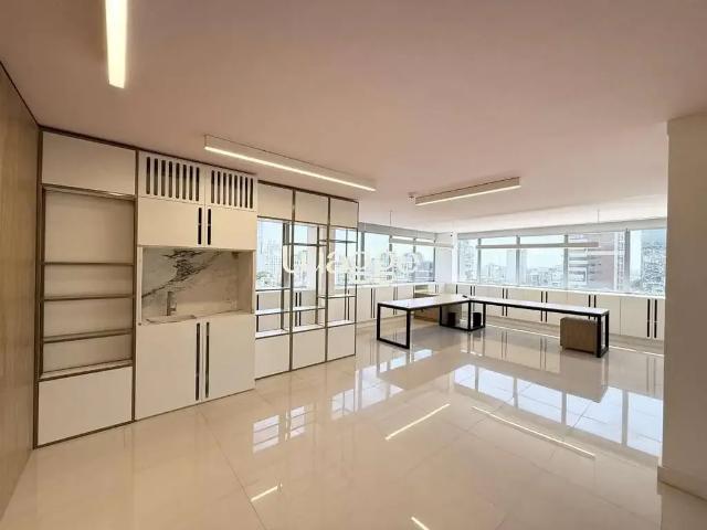 Conj. Comercial / Sala para Locação em Porto Alegre/RS Auxiliadora
