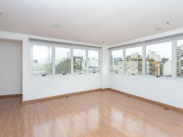Conj. Comercial / Sala para Locação em Porto Alegre/RS Auxiliadora