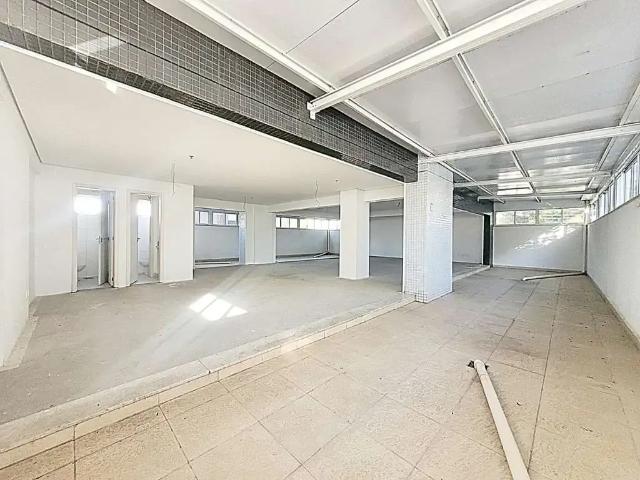 Conj. Comercial / Sala para Locação em Porto Alegre/RS Auxiliadora