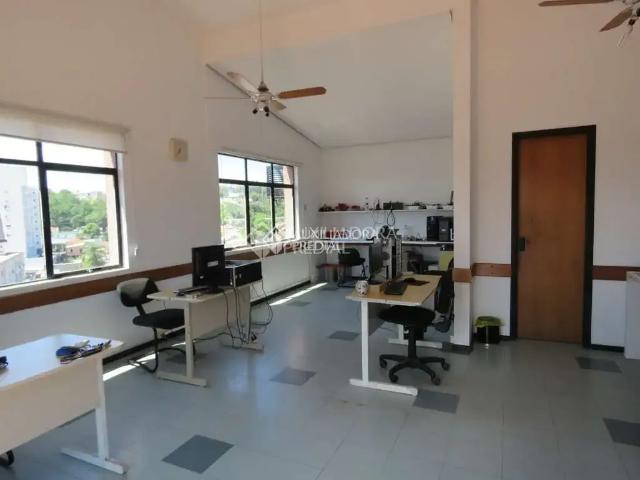 Conj. Comercial / Sala para Locação em Porto Alegre/RS Azenha