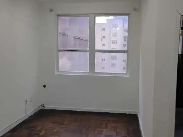 Conj. Comercial / Sala para Locação em Porto Alegre/RS Centro
