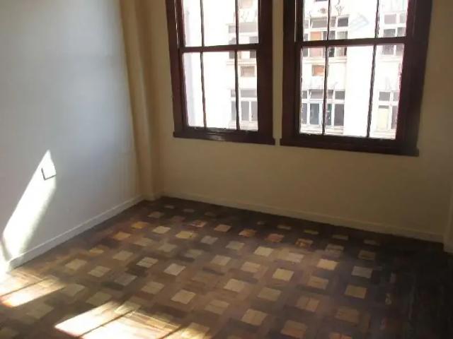 Conj. Comercial / Sala para Locação em Porto Alegre/RS Centro