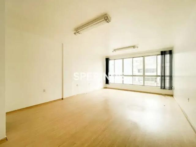 Conj. Comercial / Sala para Locação em Porto Alegre/RS Centro Histórico