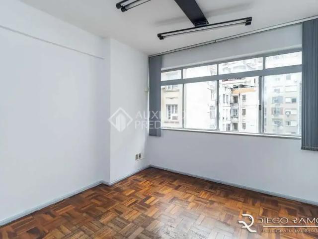 Conj. Comercial / Sala para Locação em Porto Alegre/RS Centro Histórico