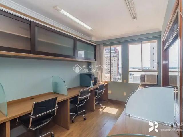 Conj. Comercial / Sala para Locação em Porto Alegre/RS Centro Histórico