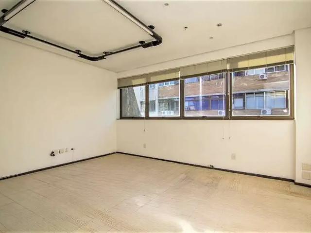 Conj. Comercial / Sala para Locação em Porto Alegre/RS Centro Histórico