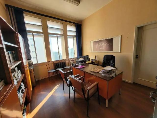 Conj. Comercial / Sala para Locação em Porto Alegre/RS Centro Histórico