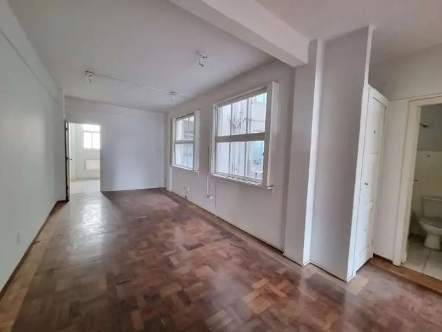 Conj. Comercial / Sala para Locação em Porto Alegre/RS Centro Histórico