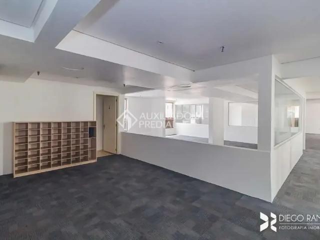 Conj. Comercial / Sala para Locação em Porto Alegre/RS Centro Histórico