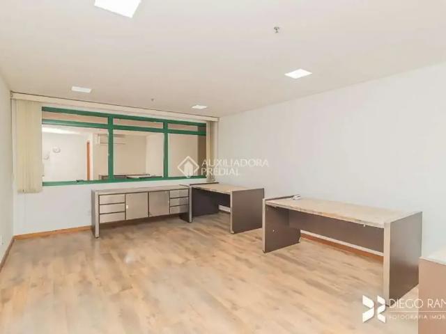 Conj. Comercial / Sala para Locação em Porto Alegre/RS Centro Histórico