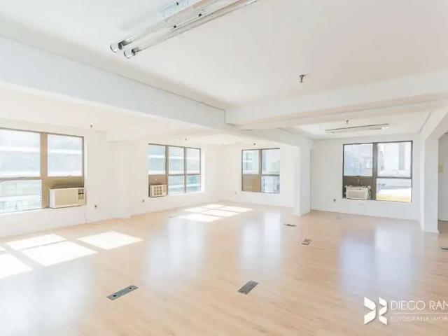 Conj. Comercial / Sala para Locação em Porto Alegre/RS Centro Histórico