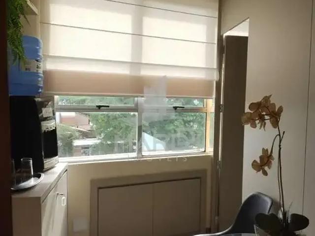 Conj. Comercial / Sala para Locação em Porto Alegre/RS Cristal