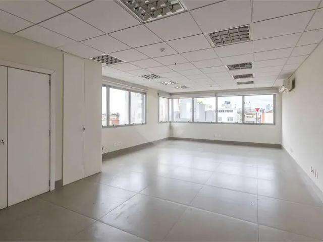 Conj. Comercial / Sala para Locação em Porto Alegre/RS Floresta