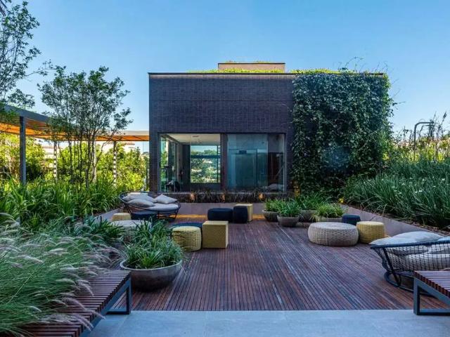 Conj. Comercial / Sala para Locação em Porto Alegre/RS Glória