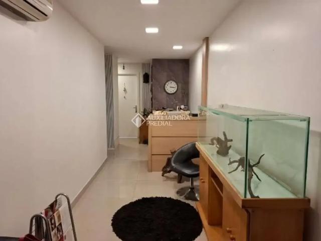 Conj. Comercial / Sala para Locação em Porto Alegre/RS Independência