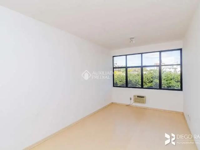 Conj. Comercial / Sala para Locação em Porto Alegre/RS Passo da Areia