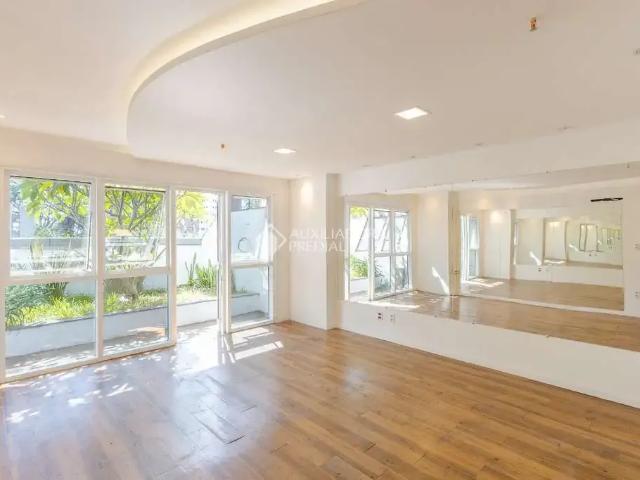 Conj. Comercial / Sala para Locação em Porto Alegre/RS Passo da Areia
