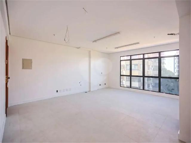 Conj. Comercial / Sala para Locação em Porto Alegre/RS Petrópolis