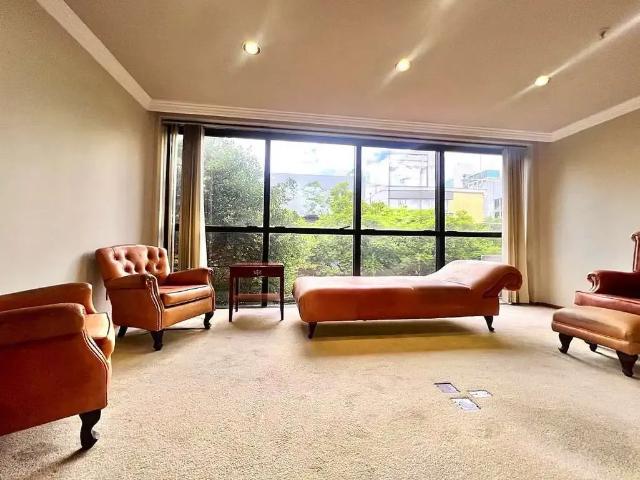 Conj. Comercial / Sala para Locação em Porto Alegre/RS Rio Branco 2 Quartos