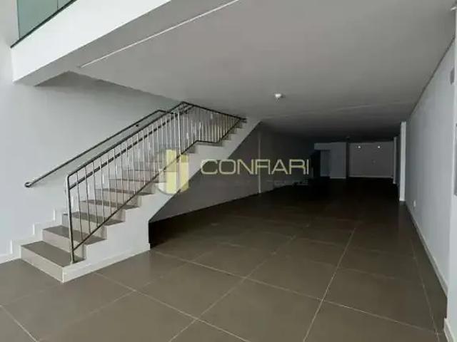 Conj. Comercial / Sala para Locação em Porto Belo/SC Balneário Perequê