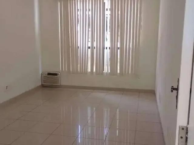 Conj. Comercial / Sala para Locação em Praia Grande/SP Boqueirão