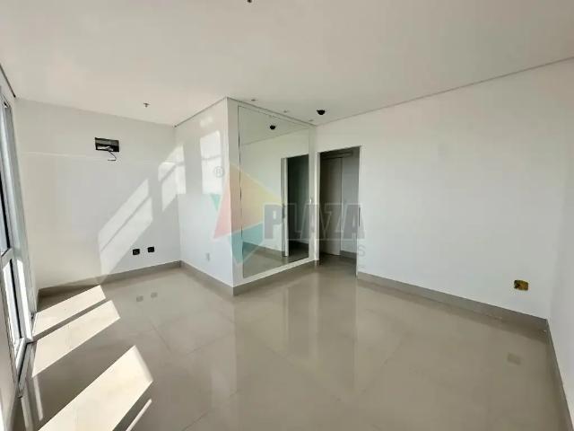 Conj. Comercial / Sala para Locação em Praia Grande/SP Boqueirão