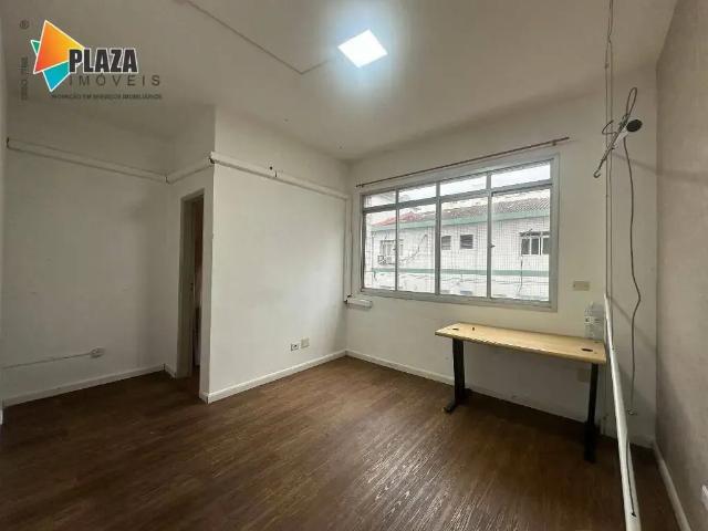 Conj. Comercial / Sala para Locação em Praia Grande/SP Boqueirão