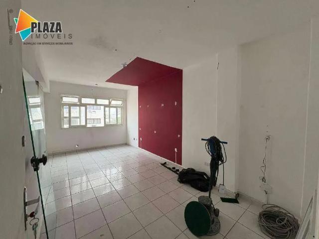 Conj. Comercial / Sala para Locação em Praia Grande/SP Boqueirão