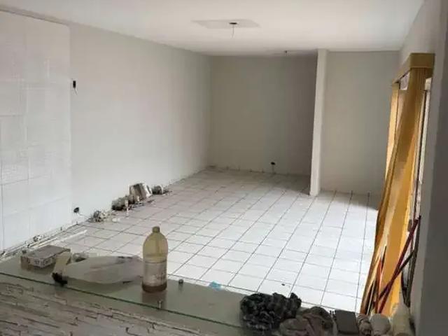 Conj. Comercial / Sala para Locação em Presidente Prudente/SP Centro 4 Quartos