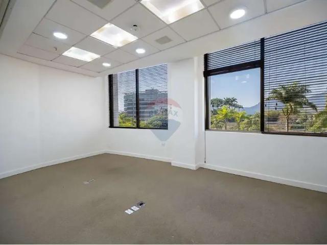 Conj. Comercial / Sala para Locação em Rio de Janeiro/RJ Barra da Tijuca