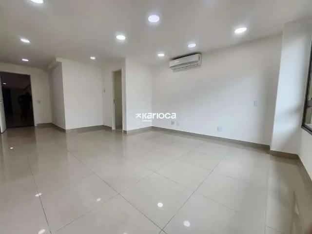 Conj. Comercial / Sala para Locação em Rio de Janeiro/RJ Freguesia Jacarepaguá