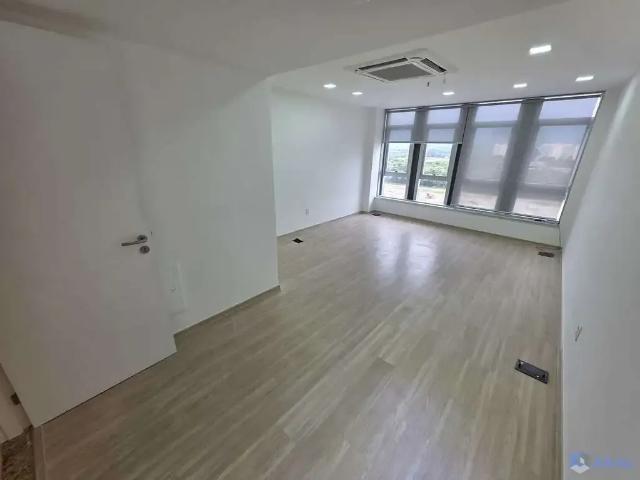 Conj. Comercial / Sala para Locação em Rio de Janeiro/RJ Jacarepaguá