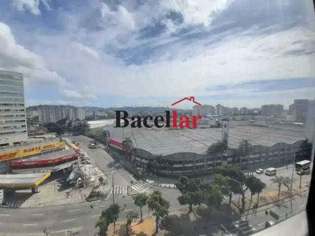 Conj. Comercial / Sala para Locação em Rio de Janeiro/RJ Pilares
