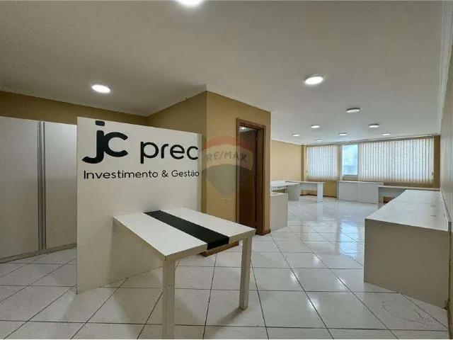 Conj. Comercial / Sala para Locação em Rio de Janeiro/RJ Recreio dos Bandeirantes