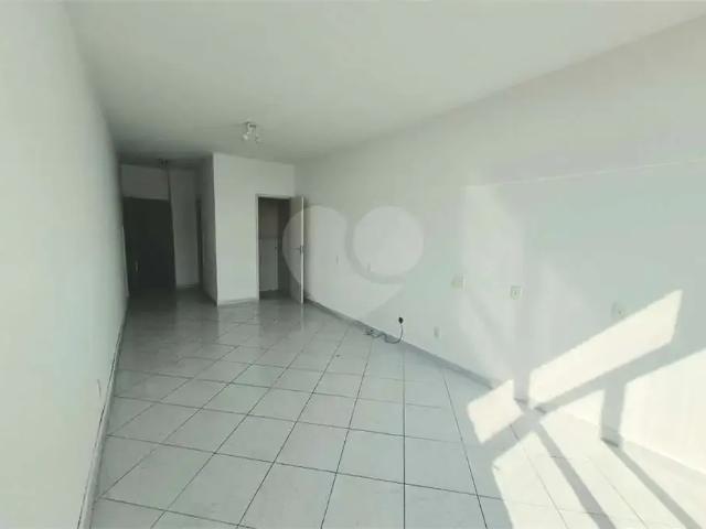 Conj. Comercial / Sala para Locação em Rio de Janeiro/RJ Tijuca