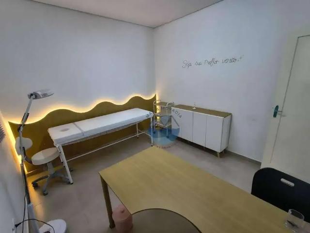 Conj. Comercial / Sala para Locação em São Vicente/SP Centro