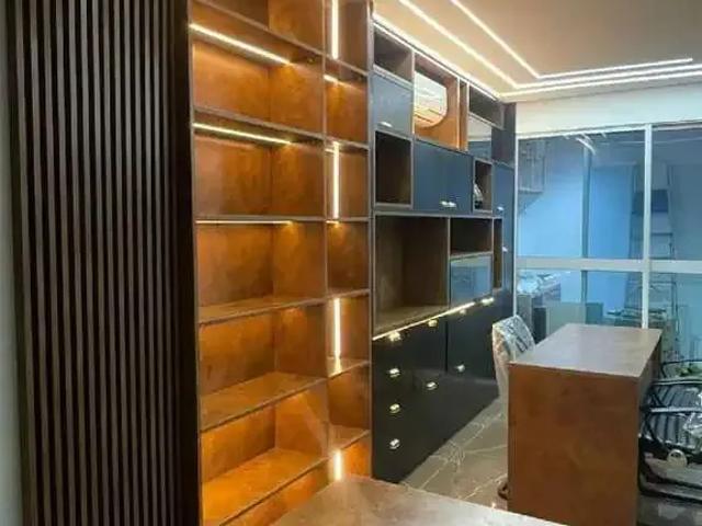 Conj. Comercial / Sala para Locação em São Vicente/SP Centro