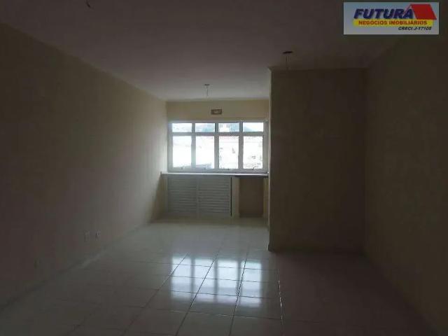 Conj. Comercial / Sala para Locação em São Vicente/SP Centro