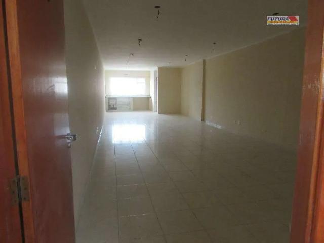 Conj. Comercial / Sala para Locação em São Vicente/SP Centro