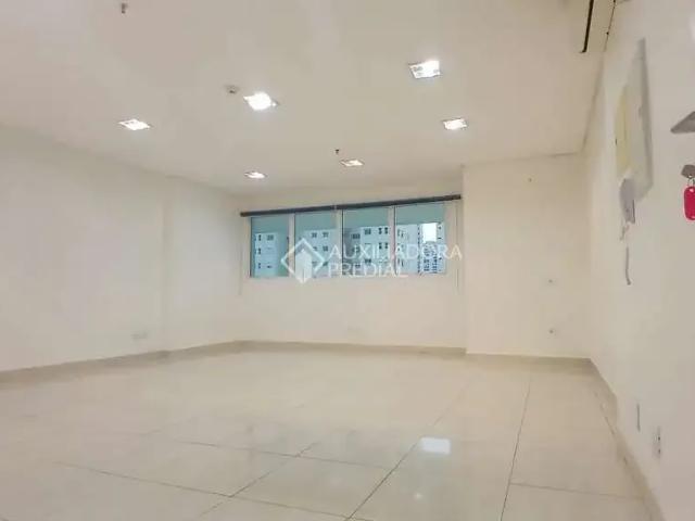 Conj. Comercial / Sala para Locação em São Bernardo do Campo/SP Centro