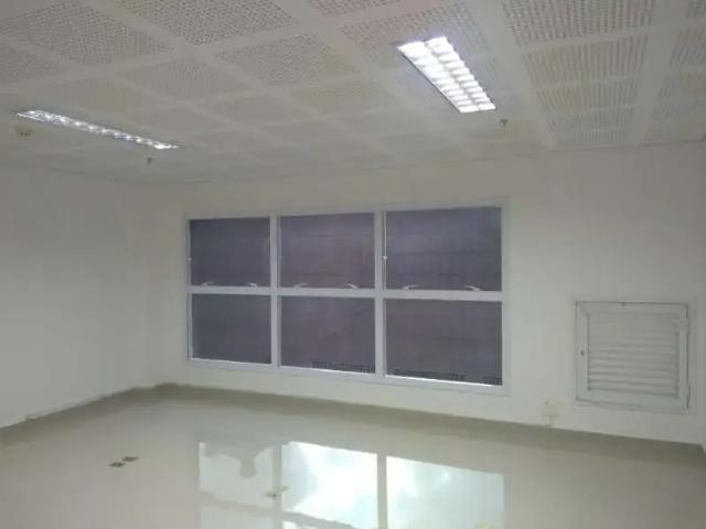 Conj. Comercial / Sala para Locação em São Caetano do Sul/SP Centro