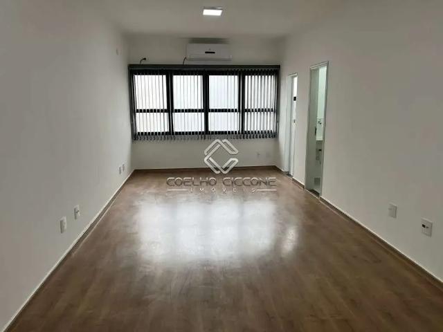 Conj. Comercial / Sala para Locação em São Caetano do Sul/SP Centro