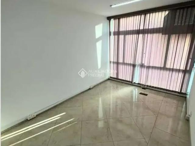 Conj. Comercial / Sala para Locação em São Caetano do Sul/SP Centro