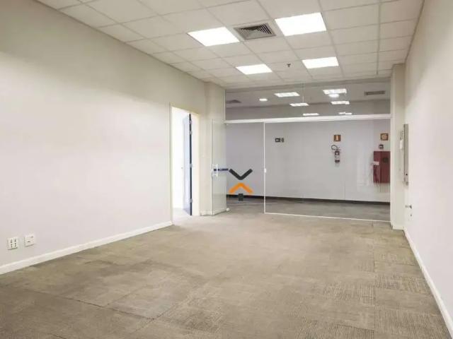 Conj. Comercial / Sala para Locação em São Caetano do Sul/SP Centro