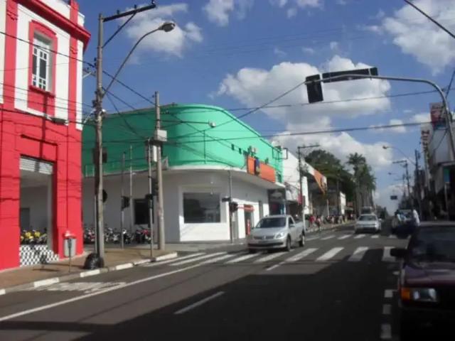 Conj. Comercial / Sala para Locação em São Carlos/SP Centro