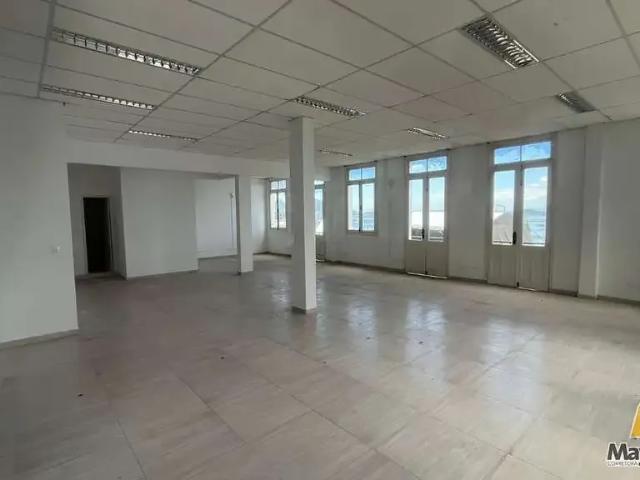 Conj. Comercial / Sala para Locação em São Francisco do Sul/SC Centro