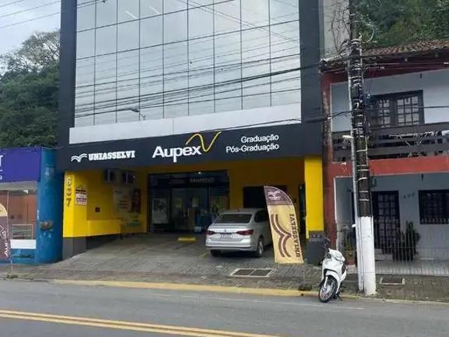 Conj. Comercial / Sala para Locação em São Francisco do Sul/SC Centro
